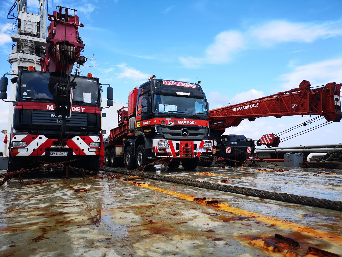 Heavy lifting & transport specialist, Mammoet moves fleet to Mozambique