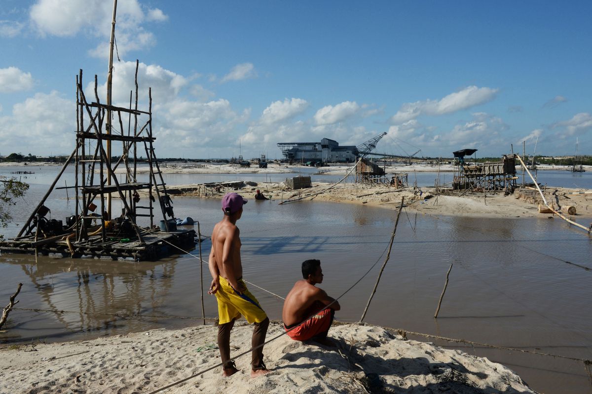 Indonesian tin miners target the ocean as reserves dwindle on land