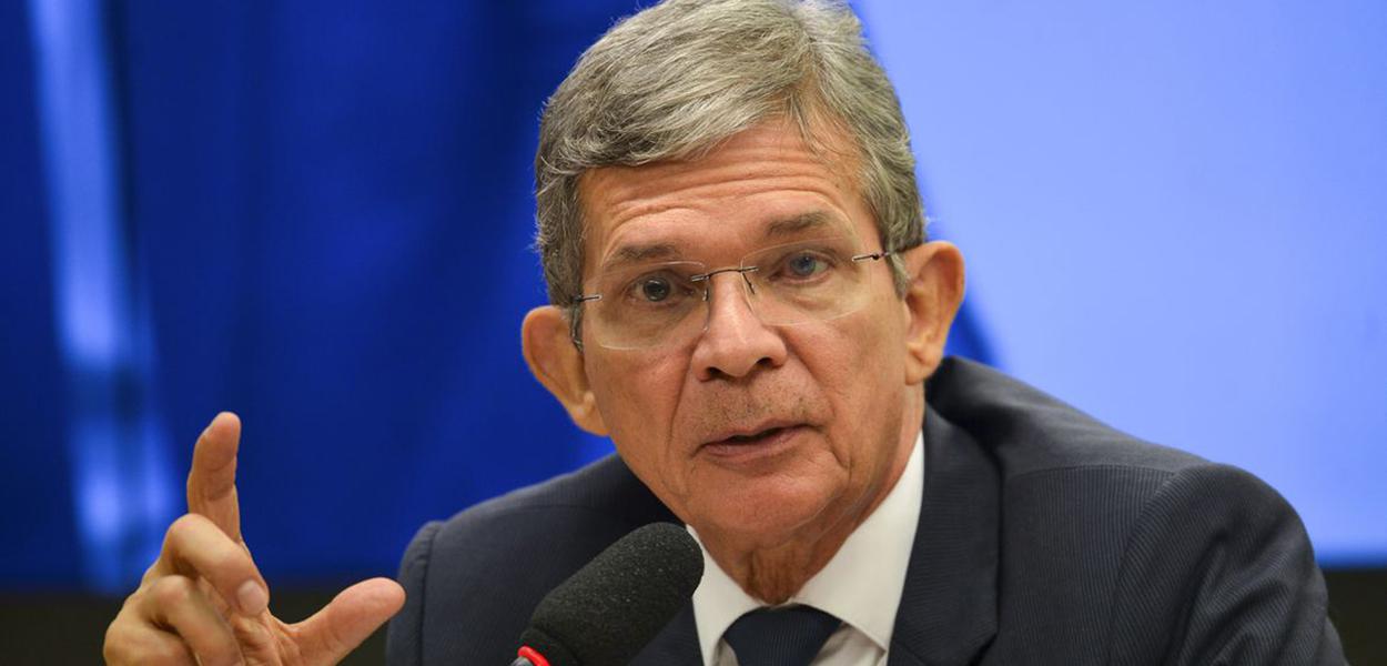 Petrobras CEO vows to remain despite criticism over fuel price hike