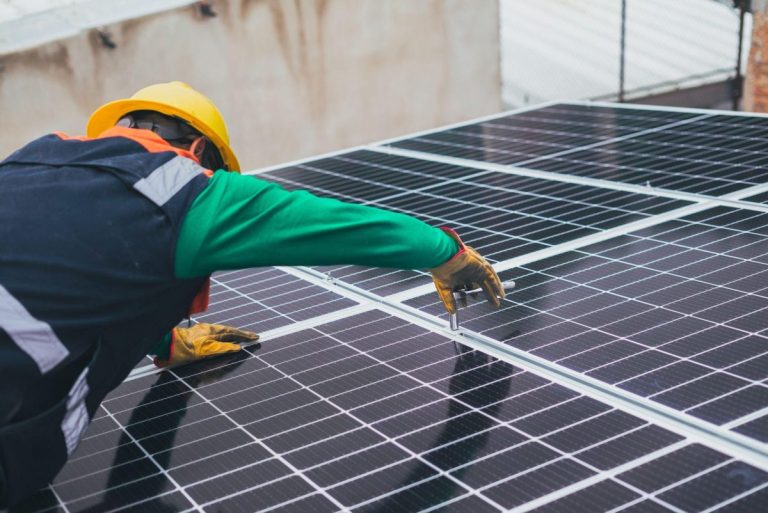 Solar power trade faces setback as infrastructure lags