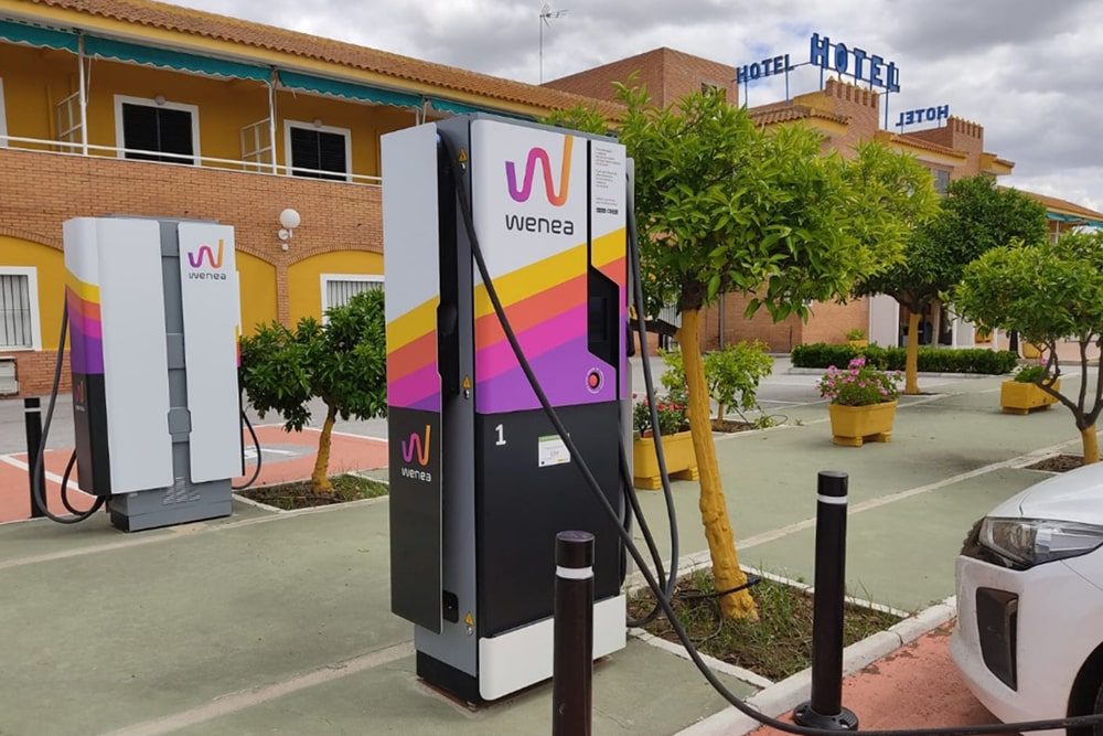TotalEnergies acquires 200 Wenea ultra-fast charging sites