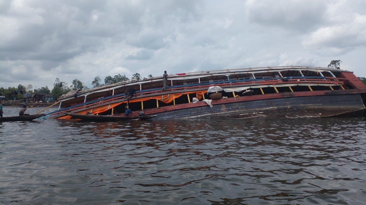 Navy rescues 250 passengers from boat mishap in Rivers