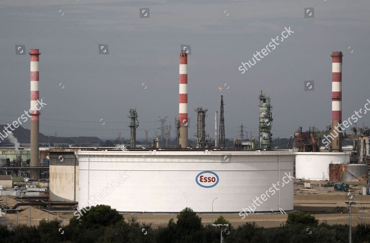 ExxonMobil sells French Fos-sur-Mer refinery to Trafigura consortium