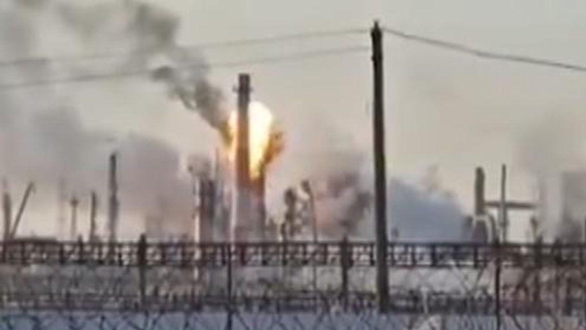 Russia's Ryazan oil refinery halts operations after drone strike ...