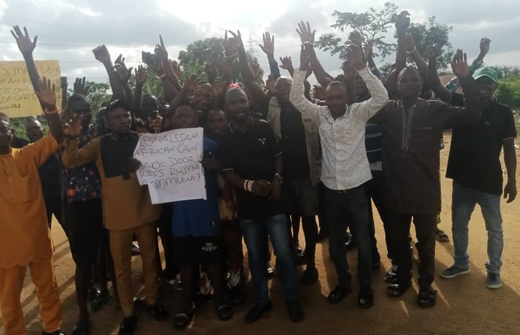 Tension as Rivers community protests against Renaissance over neglect