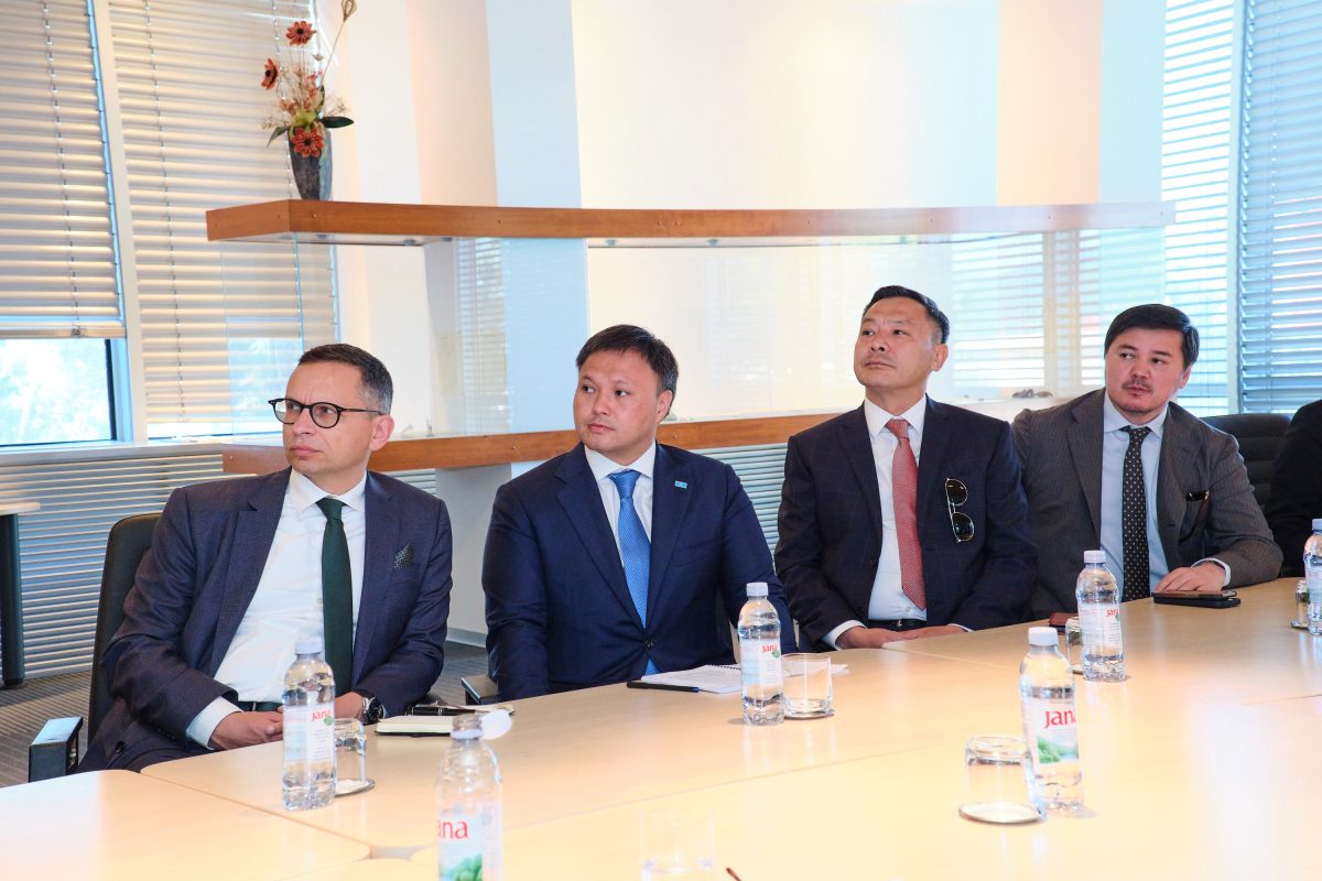 MOL Group and KazMunayGas sign oil trading agreement