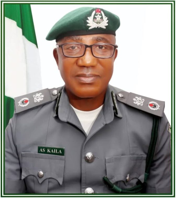 Seme Customs intensifies fight against smuggling, intercepts unsafe drugs